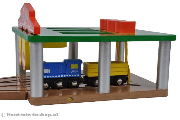 Woodtoys Remise met trein | Houtentreinshop.nl
